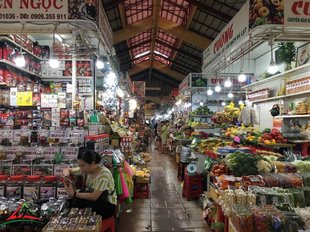 Ben Thanh Market and everything you should know - Lily's Travel Agency