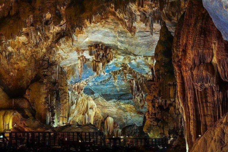 Discover Paradise Cave: Your guide to Vietnam's stunning underground world